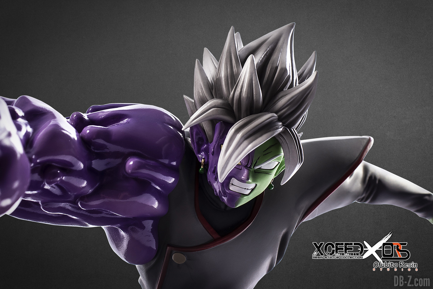 La statue en résine de Vegetto Super Saiyan Blue vs Zamasu fusionné ...